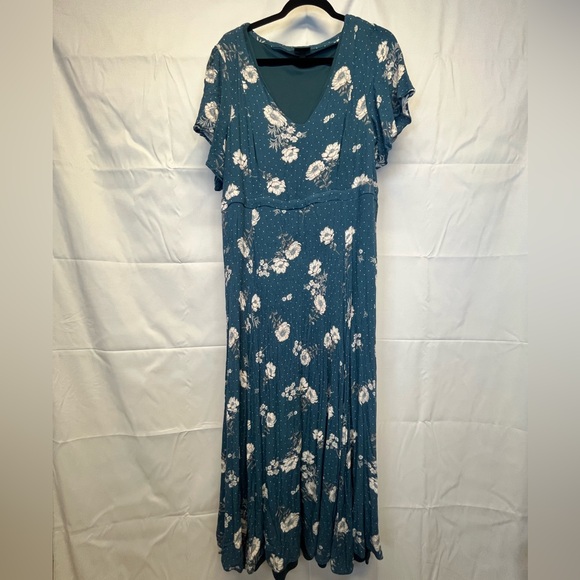 torrid | Dresses | Torrid Blue Floral Maxi Dress | Poshmark